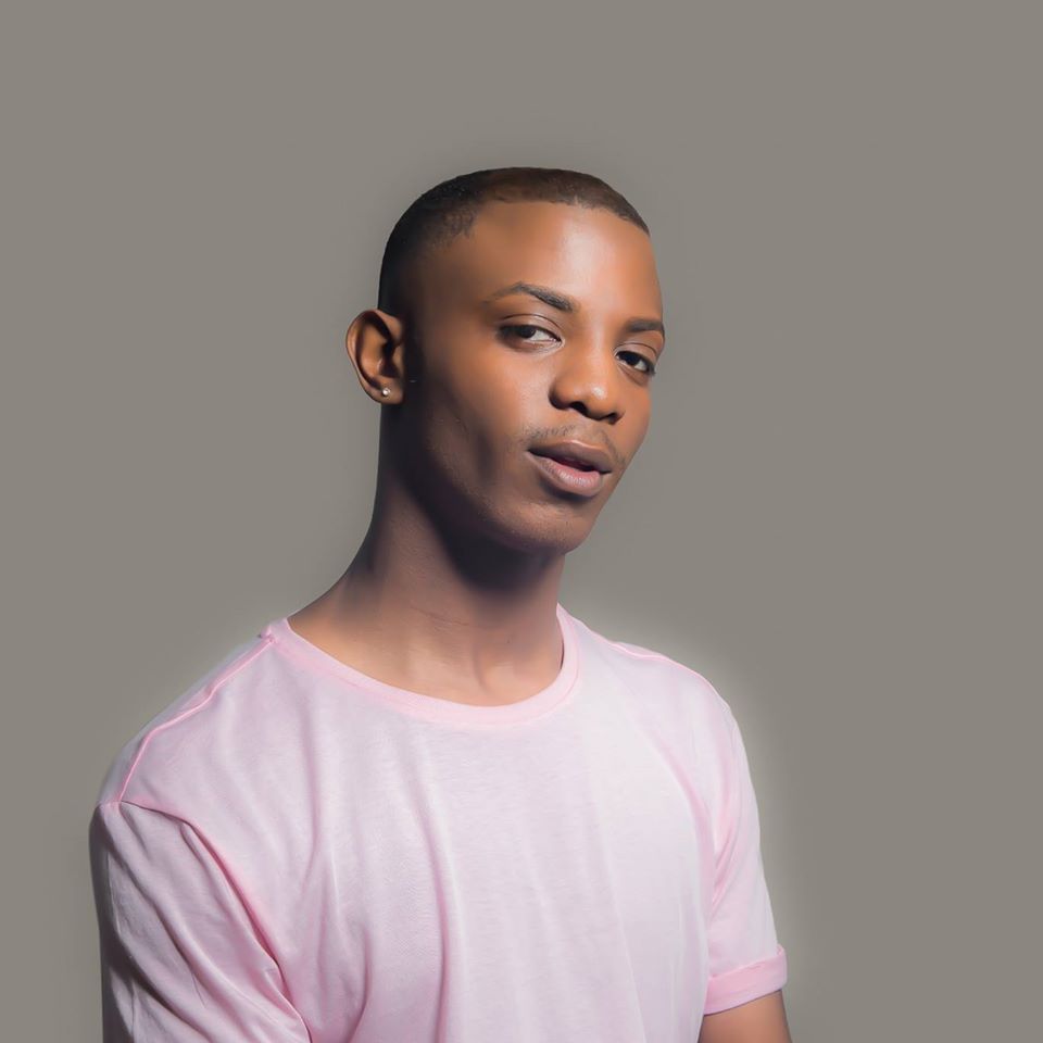 About – Keandre Curry
